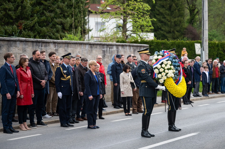 Poslanica predsednice Republike Slovenije ob dnevu upora proti ...